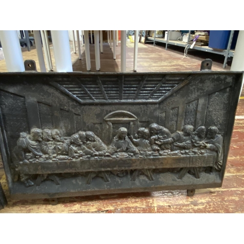 A antique cast iron fire back plate depicting 'The Last Supper' 60x40cm ...