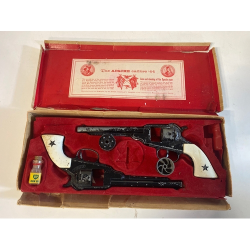 A B.C.M. Company Derby Ltd. 'Apache calibre .44' 'Outlaw Guns' Toy Cap ...