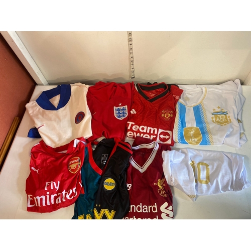 A selection of Sportwear's Including Football Shirts (unauthenticated)