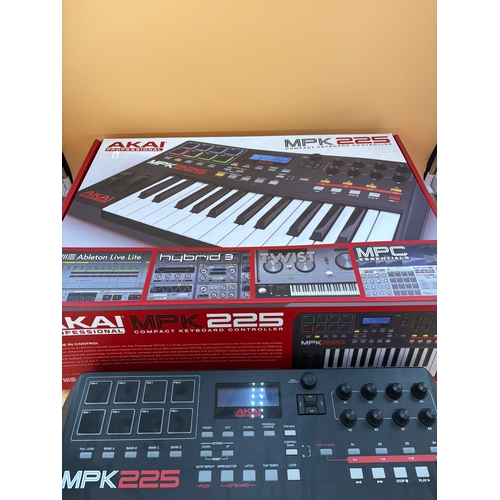 Akai Professional MPK 225 Compact Keyboard Controller