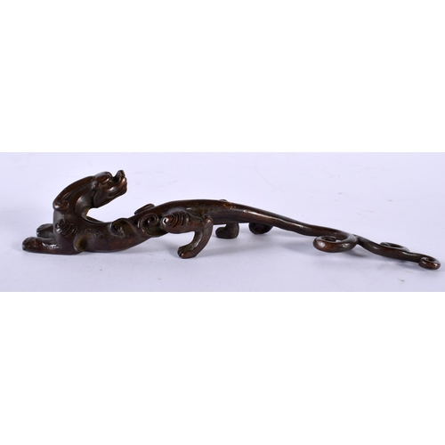 A Japanese Bronze Scroll Weight in the form of an Dragon.16.5cm x 3cm x ...
