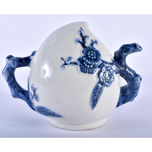 AN EARLY 19TH CENTURY CHINESE PORCELAIN CADOGAN TEAPOT Qing. 14 cm x 14 cm.