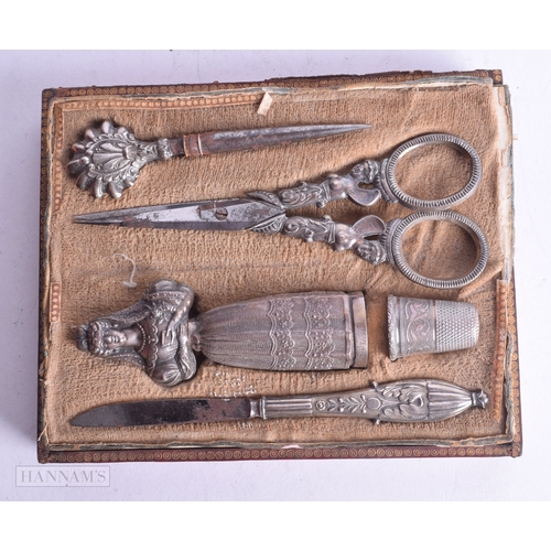 A VERY RARE LATE 18TH/19TH CENTURY CONTINENTAL SILVER SEWING KIT. 41 ...