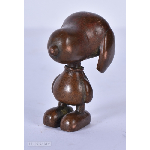 A Japanese bronze Snoopy 5 cm