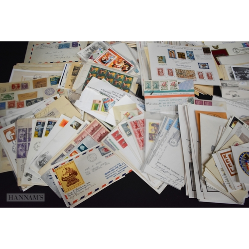 A collection of First day cover stamps (Qty)