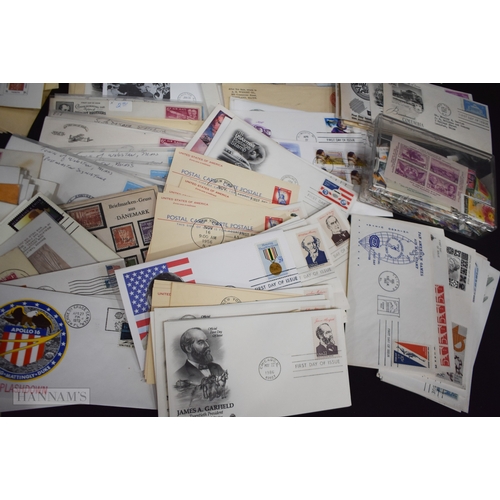 A collection of First day cover stamps (Qty)