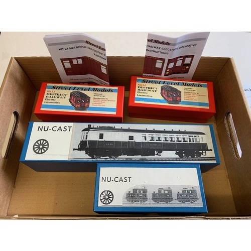 2 Nu-Cast and 2 Street Level model railway kits (4)