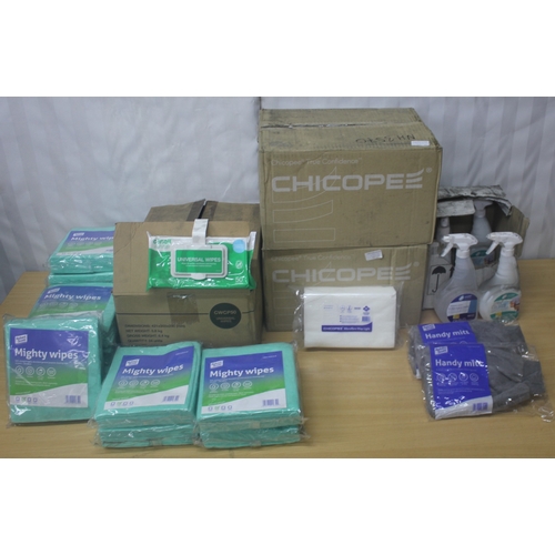 2 BOXES OF CHICOPEE MICROFIBRE MOP LIGHT, 9 PACKS OF 50 CLINELL ...