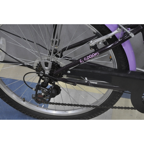 LADIES XOXO 6 SPEED BIKE