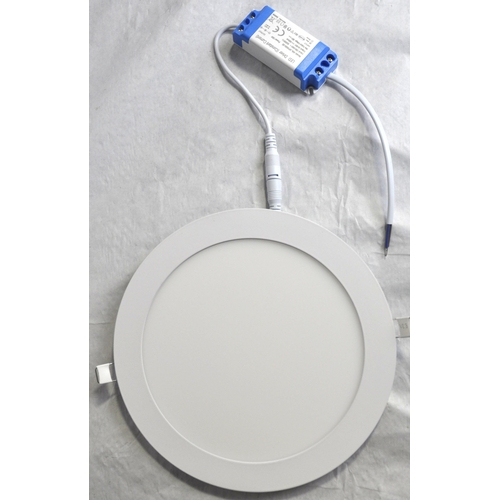 BOX OF 30 LED ROUND PANEL LIGHTS - SIZE 225 x 12mm POWER 18w T COLOUR 4500k