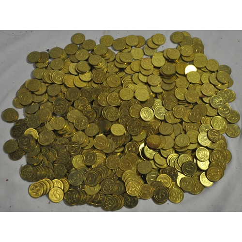 QUANTITY OF COINS AND FRUIT MACHINE TOKENS