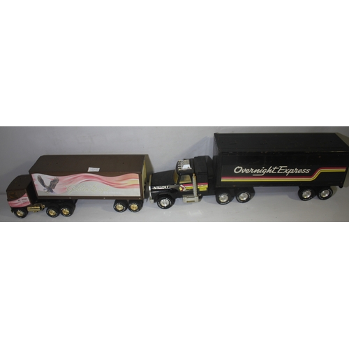 VARIOUS SCALE MODEL LORRIES INCLUDING 2 BOXED CORGI CLASSICS