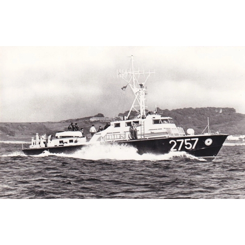 C52c The Voyage of RTTL 2757 to the RAF Museum Signed. 6 Battle of ...