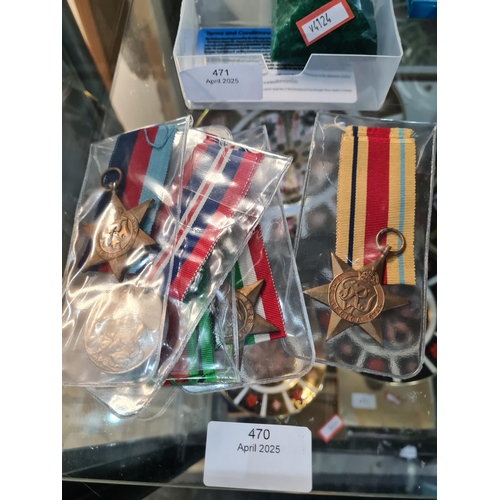 5 x WWII medals including the African Star and Italy Star