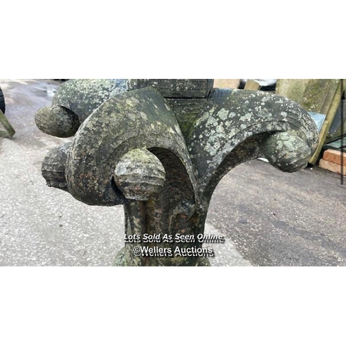 A LARGE DECORATIVE STONE SPIRE FEATURE, WITH TWO ENGRAVED INITIALS 'B'