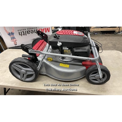 MOUNTFIELD PETROL MOWER - HONDA SP51H / MINIMAL SIGNS OF USE / Y