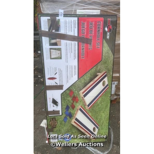 BACKYARD HERO CORNHOLE SET