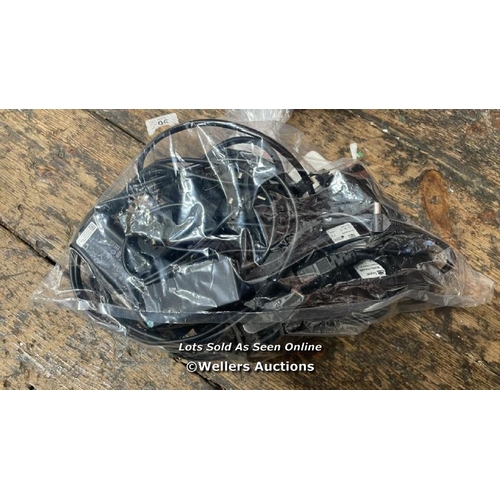 BAG OF LAPTOP ADAPTERS / T