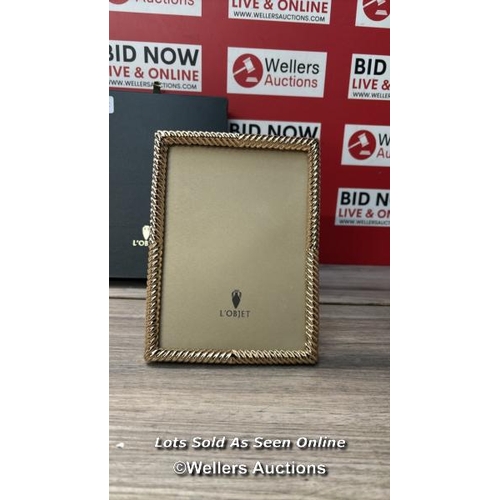 L'OBJET DECO TWIST FRAME 5X7 / APPEARS NEW, DAMAGED BOX / RRP: 205 / G36