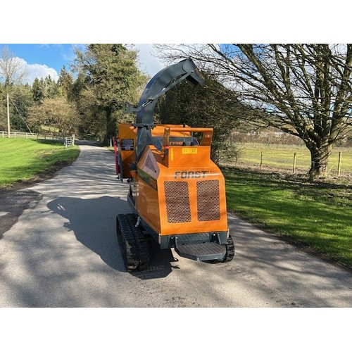Forst TR8 tracked woodchipper, 2015. 320 hours. Services with new ...