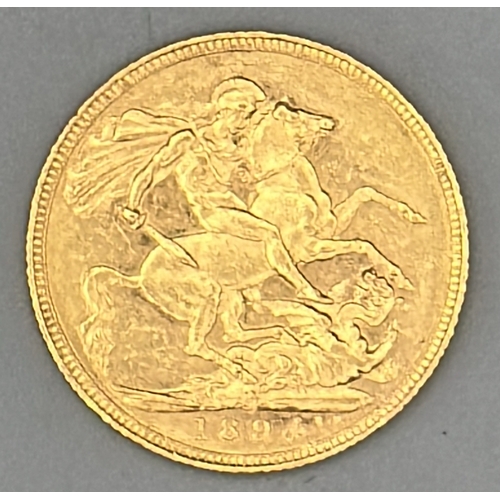 A Queen Victoria 1894 22ct gold sovereign coin, 2cm diameter, 8g / SF