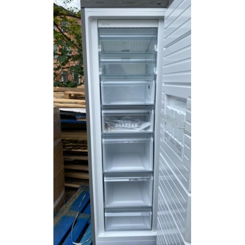 SIEMENS UPRIGHT FREEZER WITH A STAINLESS STEEL FINISH / P