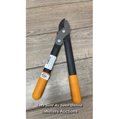 FISKARS LOPPER/PRUNER SET / SIGNS OF USE - SEE IMAGES / C36