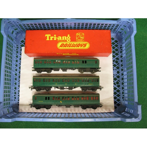 Triang OO 3 car Southern Region suburban EMU including one box