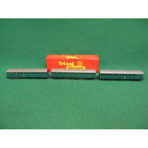 Triang OO 3 car Southern Region suburban EMU including one box