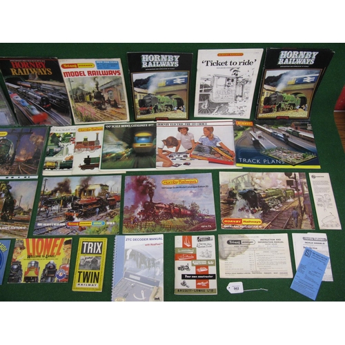 Quantity of model railway catalogues, instructions and track plans from ...