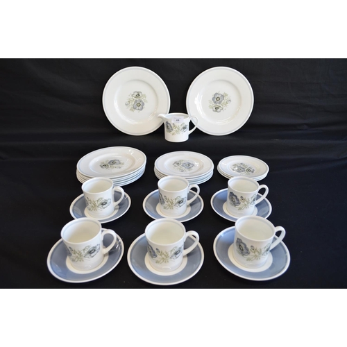 Quantity of Wedgwood Susie Cooper design Glen Mist pattern table ware ...