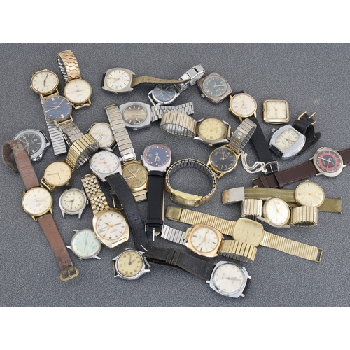 Thirty assorted gentleman's wristwatches to include Sekonda automatic ...