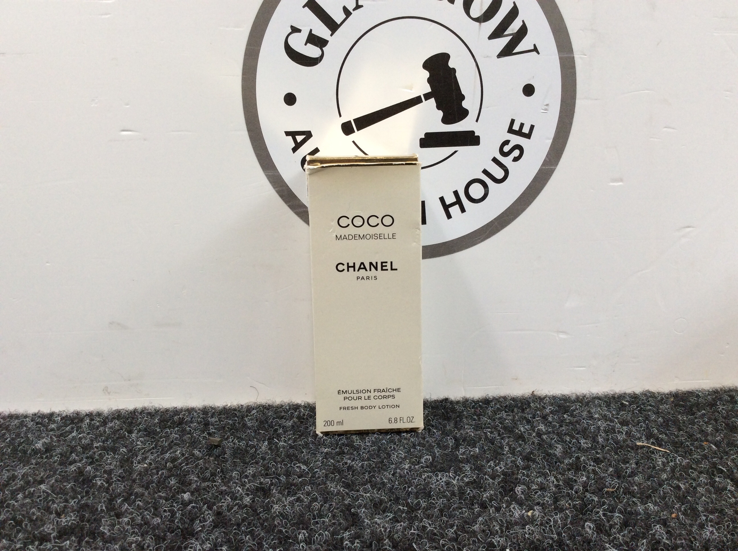 Chanel Paris coco mademoiselle-new