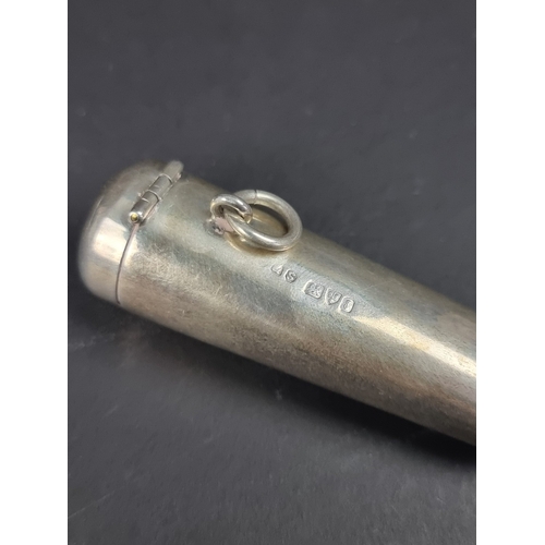 A George III silver bodkin case, by I T, Birmingham 1807, 4cm high ...