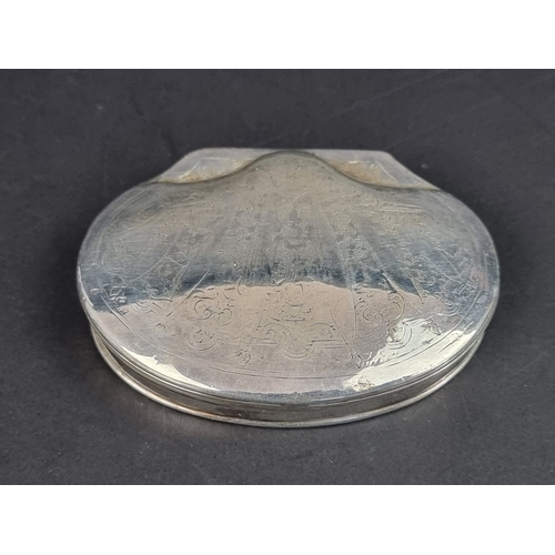 A Continental silver plated shell shaped box, 7.5cm wide.