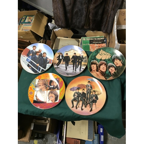 STUNNING COLLECTION OF 13 X BRADEX BEATLES COLLECTORS PLATES
