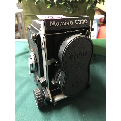 MAMIYA VINTAGE C330 CAMERA