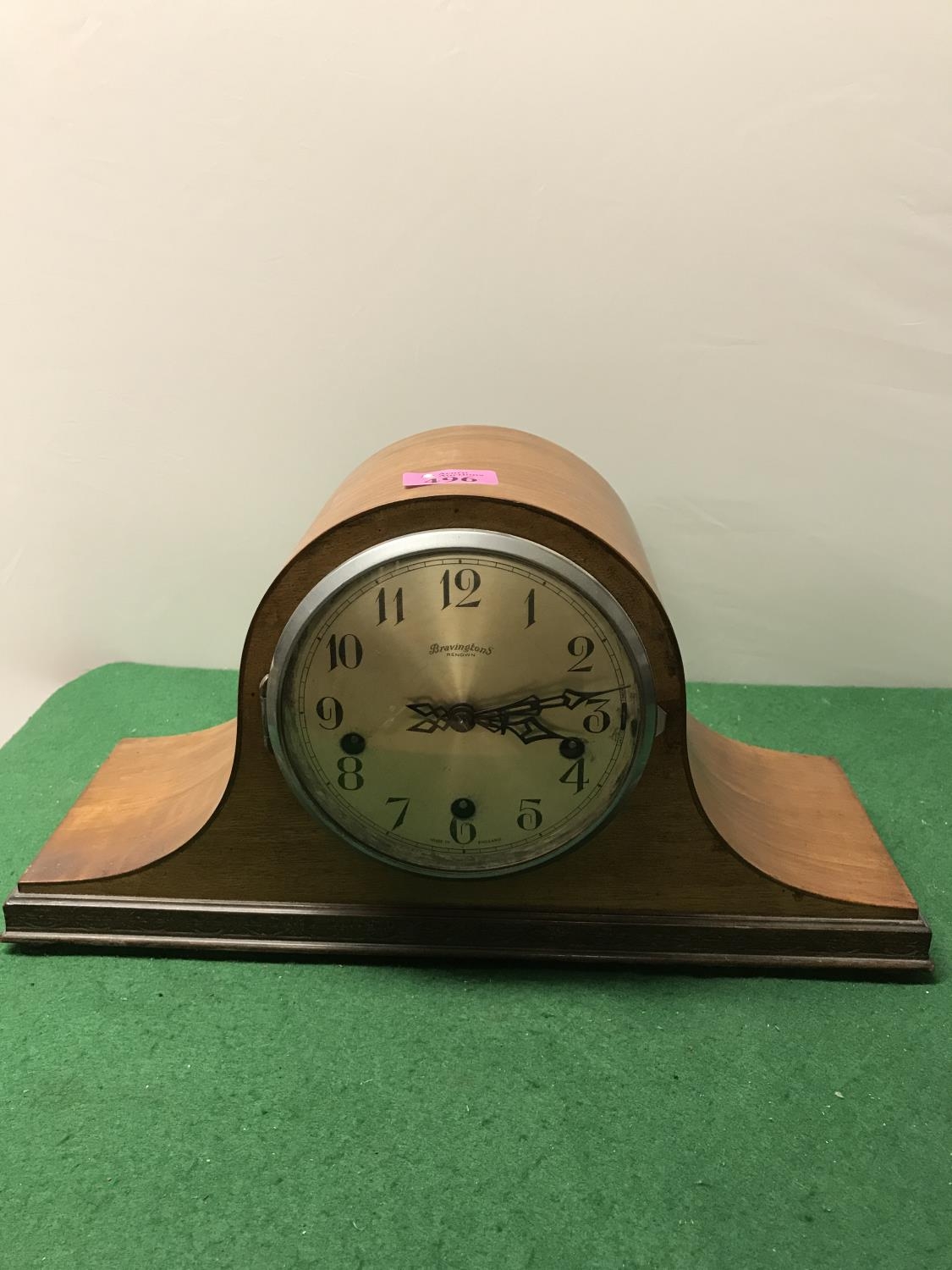 VINTAGE BRAVINGTON RENOUN MANTLE CLOCK - CLOCKS AND WATCHES ARE NOT TESTED