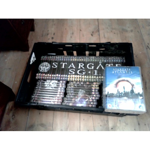 QTY OF BOXED EAGLEMOSS DIECAST LORD OF THE RINGS CHESS FIGURES - 34 ...