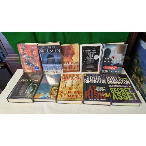 7 X ROBERT WILSON BOOKS ALL SIGNED - 1 X PAPERBACK & 1 X DAVID SCOTT ...
