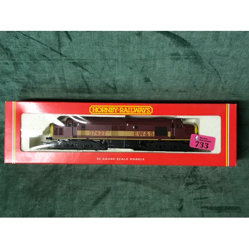 BOXED HORNBY ENGINE - R2060A ELECTRIC LOCOMOTIVE