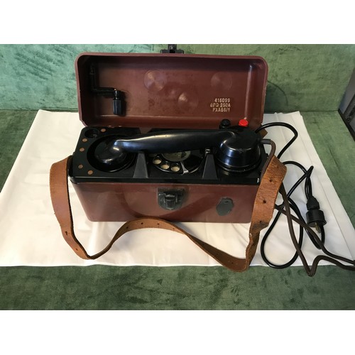 VINTAGE CASED GPO BAKERLITE LINESMAN TEST TELEPHONE MODEL 250A