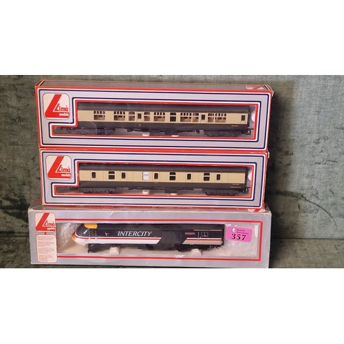 3 X BOXED LIMA CARRIAGES - 305391A5 & 305322W & 305313W