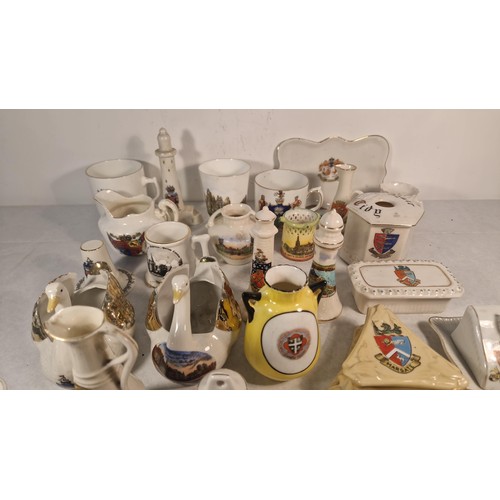 LARGE QTY OF 41 X ASSORTED CRESTED WARE - USED BUT GENERALLY GOOD CONDITION