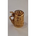 LOVELY 9CT HALLMARKED GOLD CHARM IN THE FORM OF A TANKARD - WEIGHT 3 GRMS