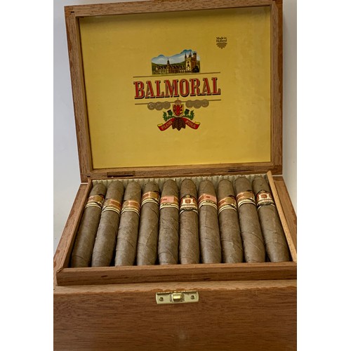 Large Box Of Vintage Cigars By BALMORAL Sorrento Having Original ...