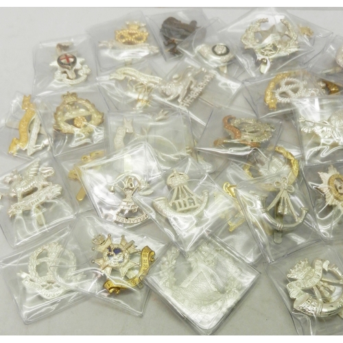 Various British Army interest cap badges, approximately 50