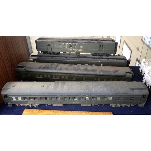 Seven misc model railway carriages and tankers. AF play-worn, no boxes (7)