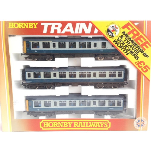 A Boxed Hornby 00 Gauge BR 3 Car Dmu Train Pack #R403.