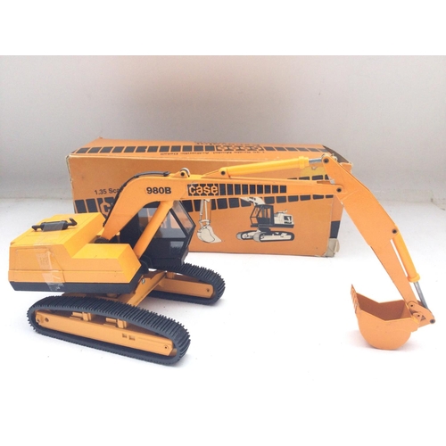 A Boxed Case Excavator #980B 1:35 Scale.